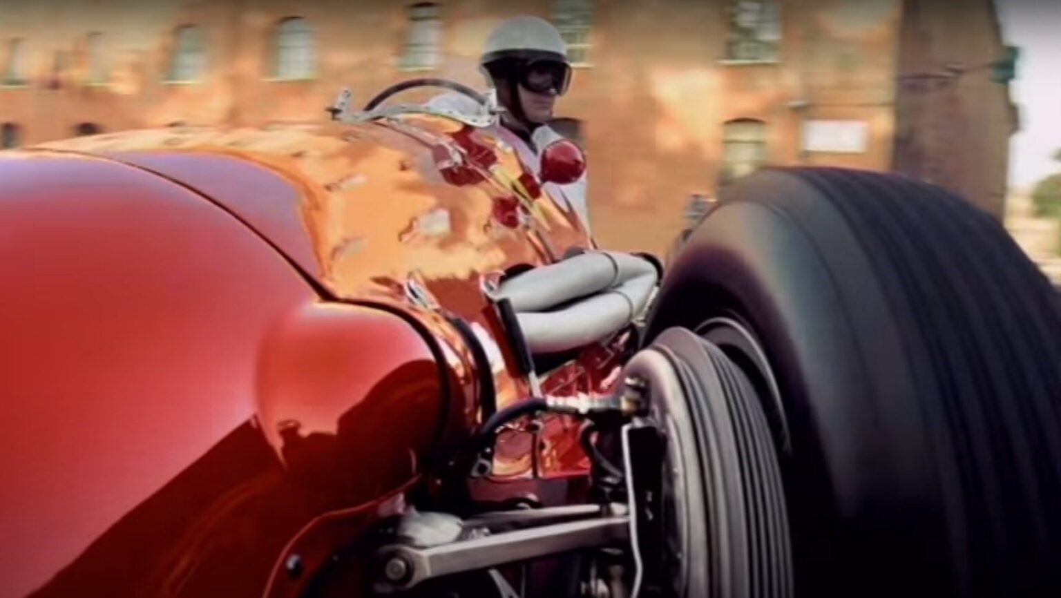 Classic TV: Shell x Ferrari, 'Circuit' - Retro Rides