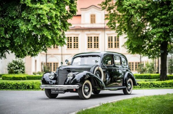 Celebrating 90 years of the Škoda Superb - Retro Rides