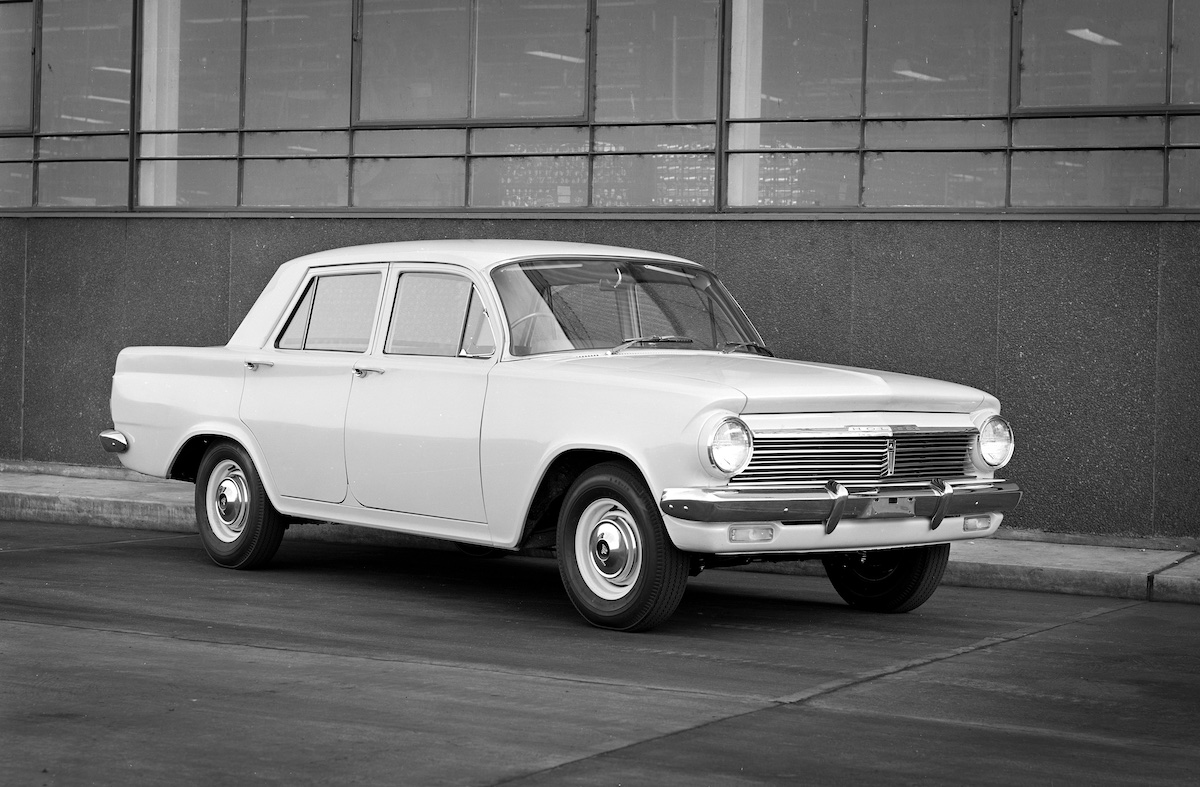 Retro Rides Presents Ford Falcon EA-ED: The Evolution of the Fifth-Gen ...