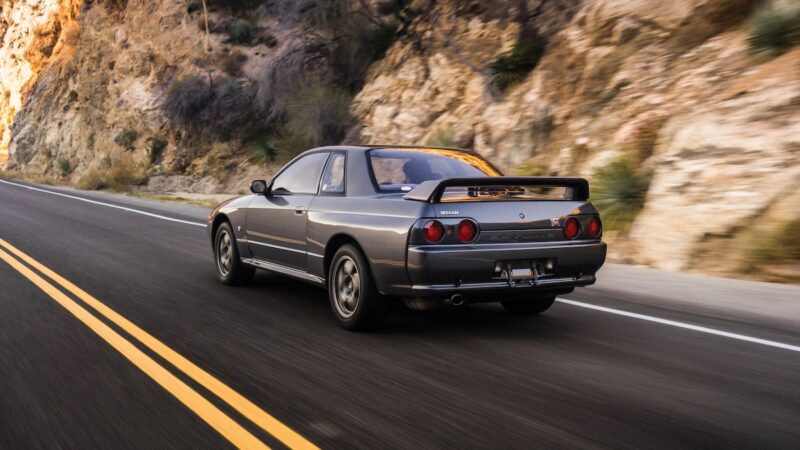 Rear View: Nissan Skyline GT-R R32 - Retro Rides