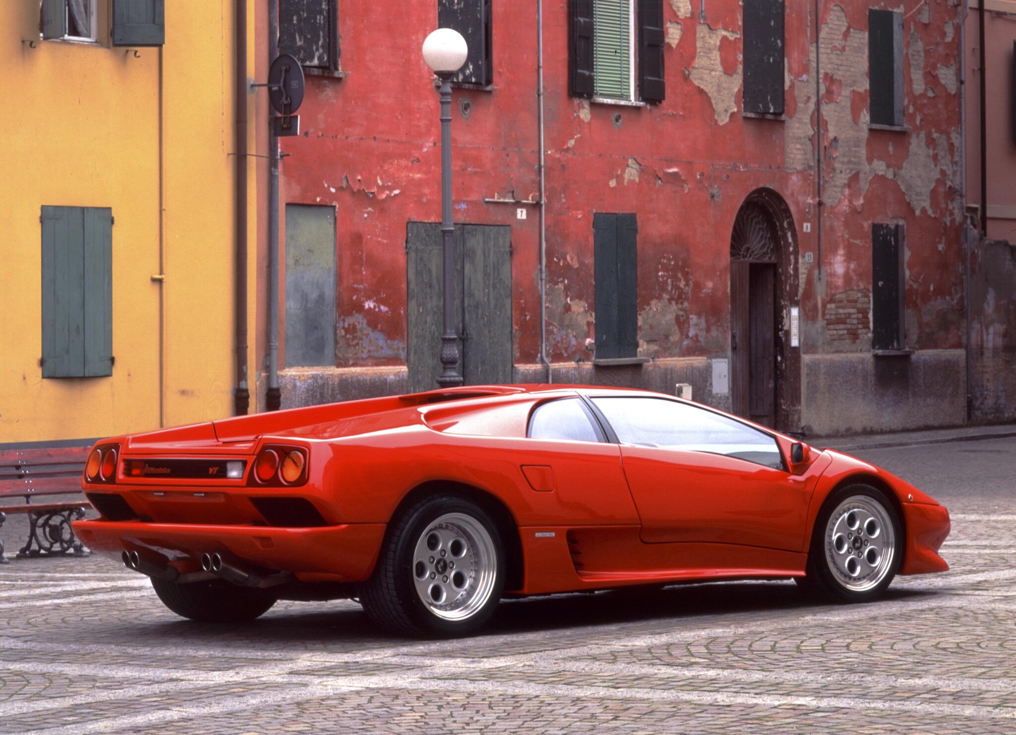 Lamborghini celebrates 35 years of the iconic Diablo - Retro Rides
