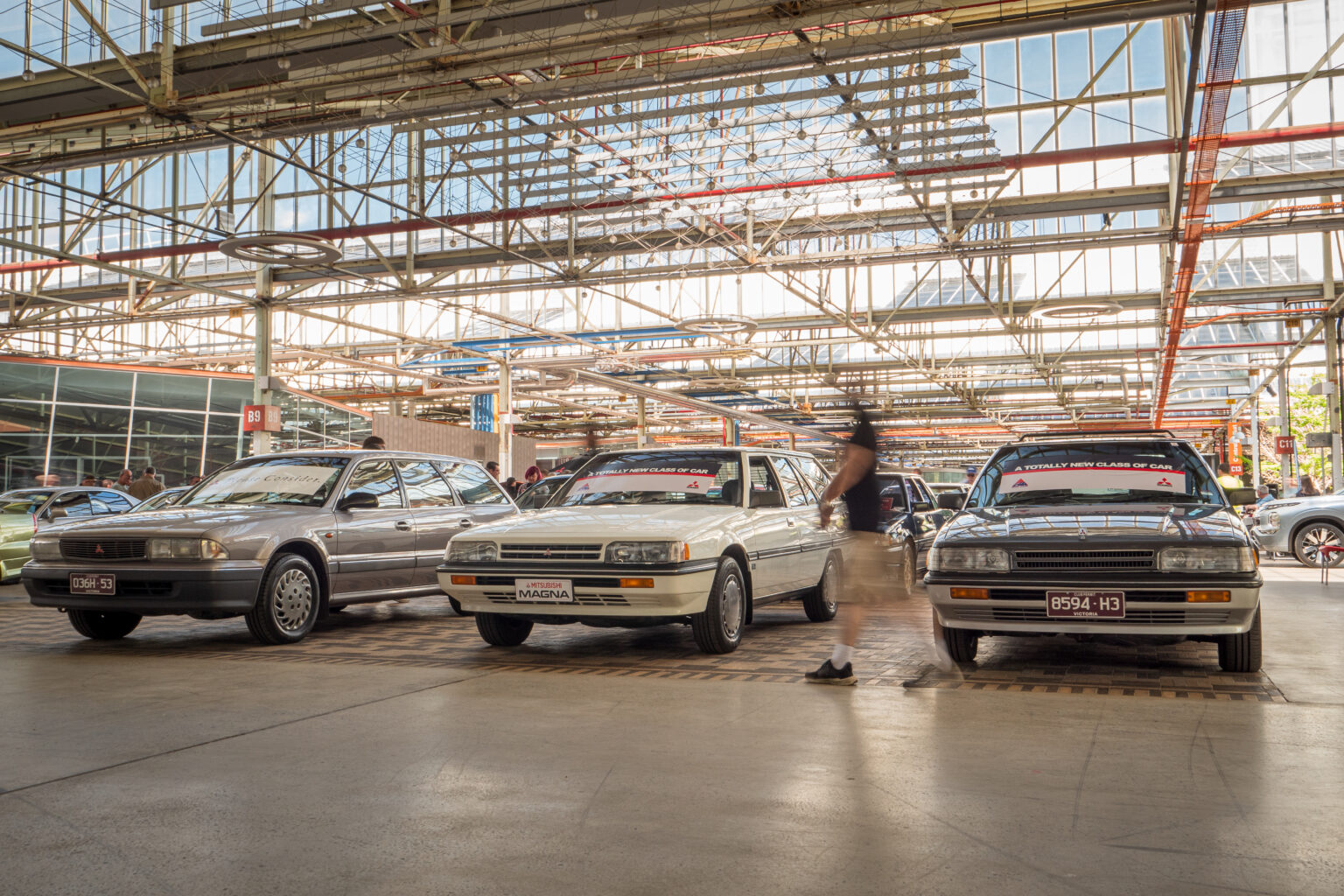 Hundreds of Mitsubishi Magnas descend on former Adelaide factory site ...