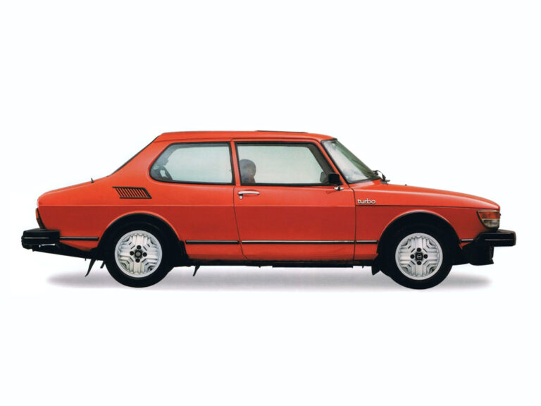 Rear View: Saab 99 Turbo - Retro Rides